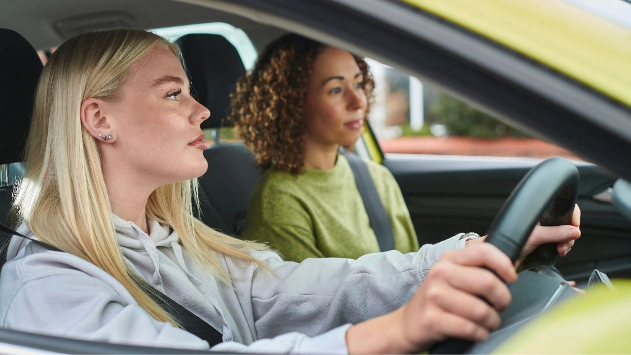 What Age Do You Learn to Drive in the USA? Facts to Know